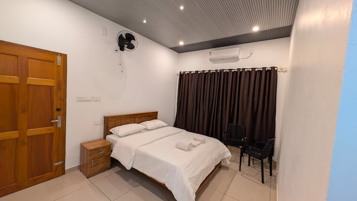 Premium 6bhk Sea View Stay, 50m From Beach - Room5 - Kannur