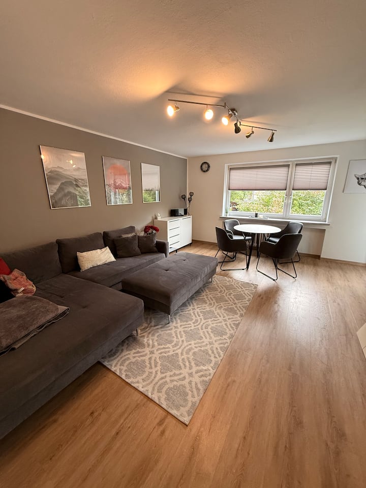 Stylische 3-zimmer-wohnung Mit Alpenblick & Balkon - Bad Reichenhall