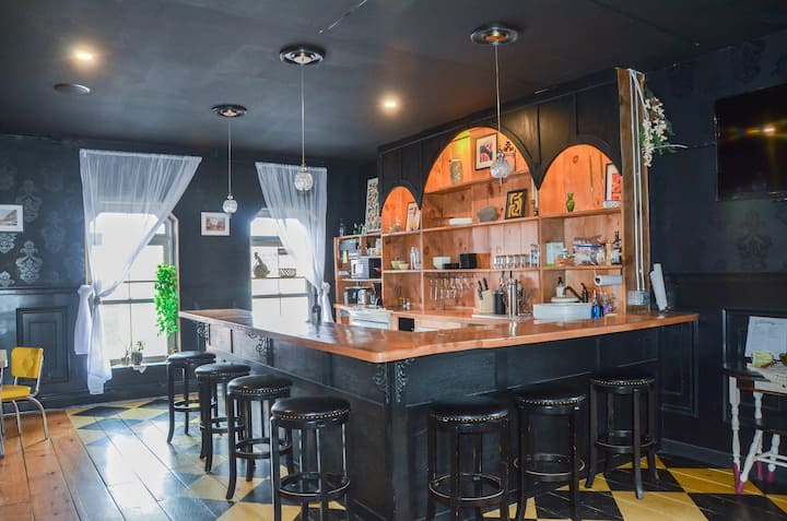 Unique Downtown Apartment In Brick Landmark - Gardiner, ME