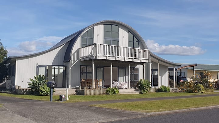 Entire Holiday Home In Whitianga - Whitianga