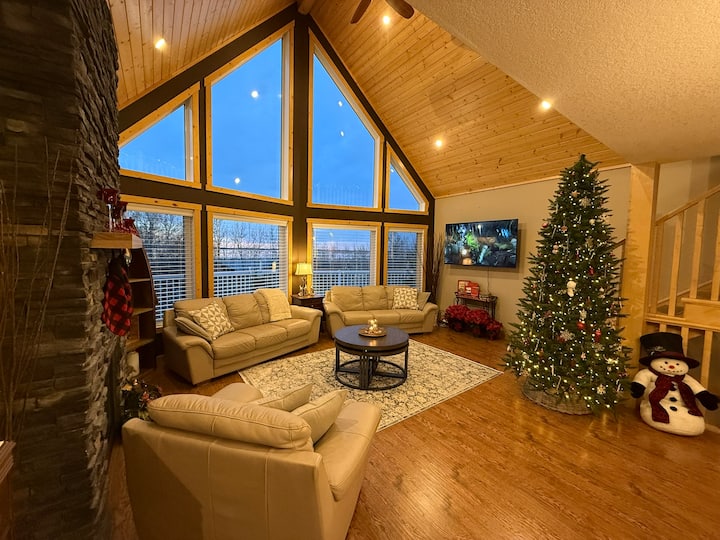 Cabin In The Woods At Buffalo Lake - Canada