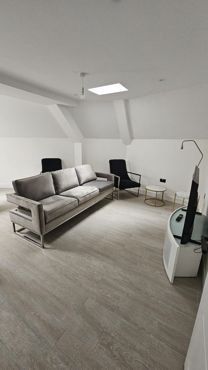 Brand New 2 Bedroom House In The Heart Of Hackney - London