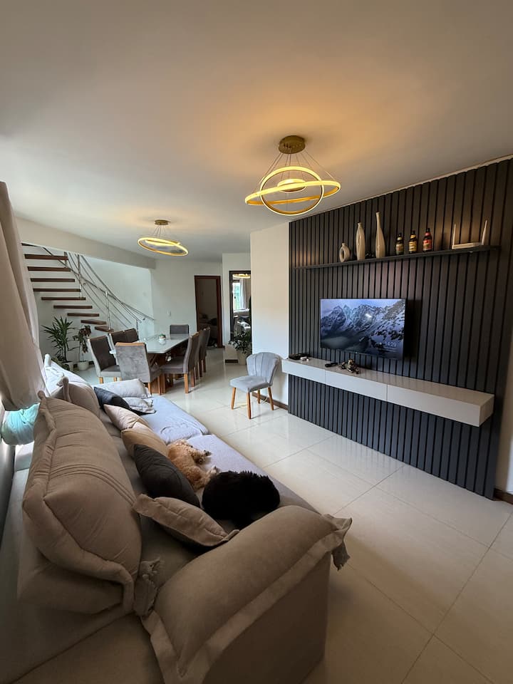 Casa Espaçosa E Confortável. - Rio das Ostras