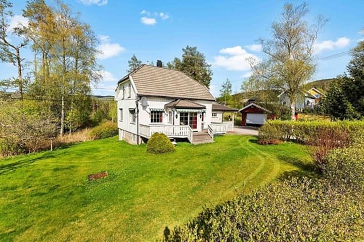 Koselig Enebolig Sentralt På Evje - Evje