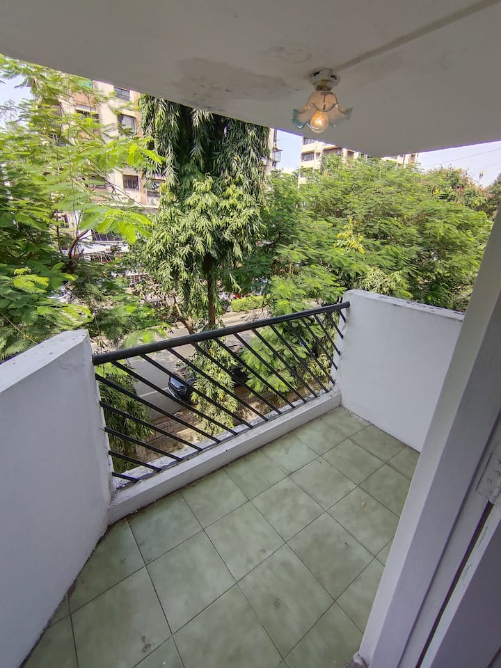 1bhk Flat In Heart Of City At Ghod Dod Road, Surat - Surat