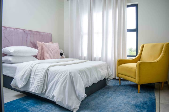 Golfview-nearairport+braai & Picnic Area-colorstay - Boksburg