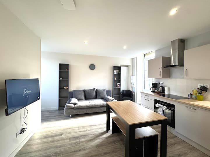 Le N°3 - Parking Gratuit-hotel Entre Les 2 Roches - Mâcon