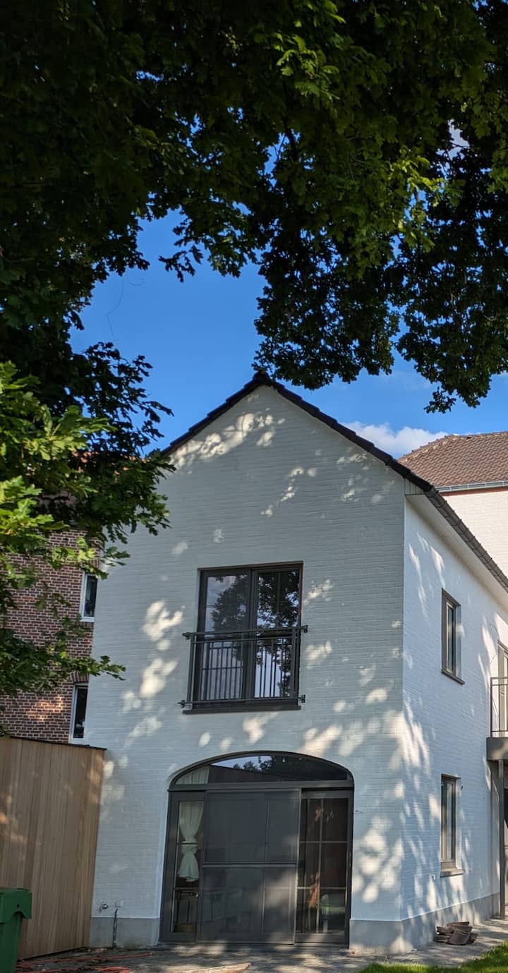 Gastenverblijf Onder Een Oude Eik - Tongeren