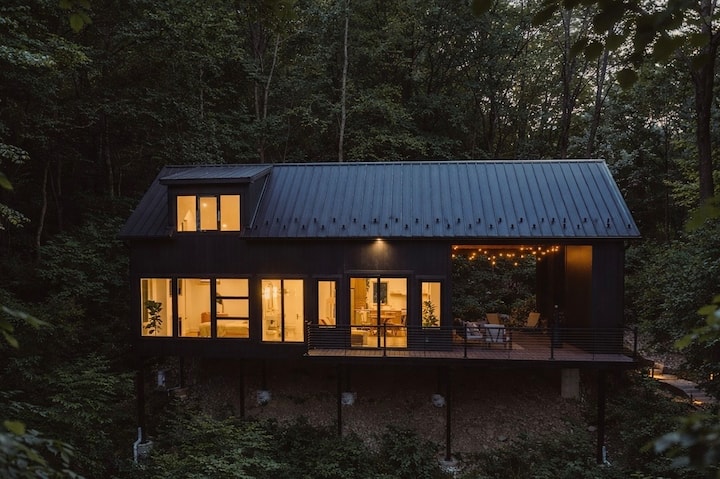 Overlook On Front-modern Design - Panoramic Views - Pennsylvania