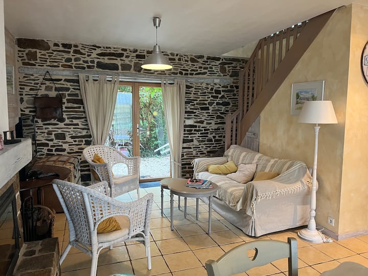 Gîte L’embrun Charmante Maison Avec Piscine - Dol-de-Bretagne