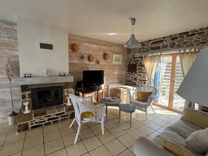 Gîte L’embrun Charmante Maison Avec Piscine - Dol-de-Bretagne