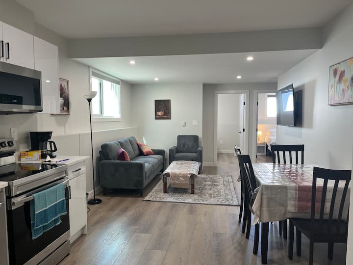 2-bedroom Basement Suite In Saskatoon, Canada - Saskatoon
