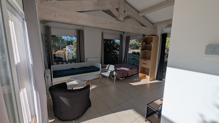 Appartement Indépendant De 35 Mètres Carrés - Rousset