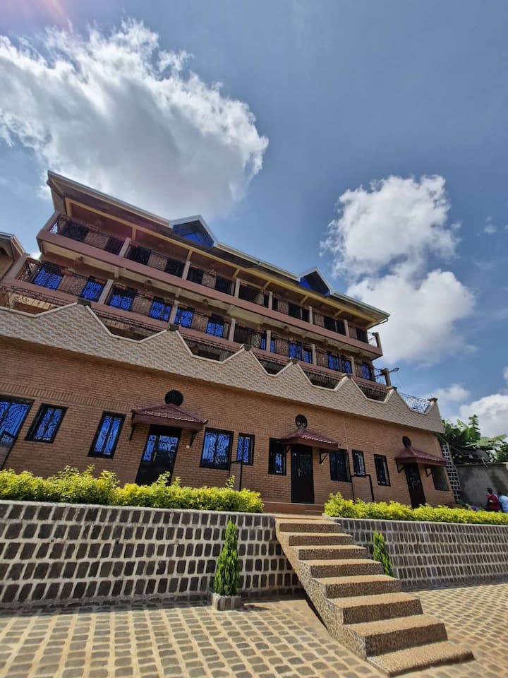 17 Cozy Apartments & Rooms In Bafoussam Town - カメルーン