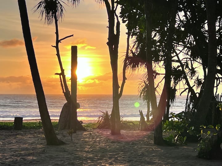 Bella 69 - Cozy Wave Retreat – A/c & Clam - Hikkaduwa