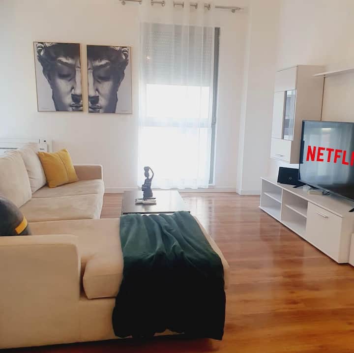 Central Kavaja Flat Ii W/ 24h Self Checkin - Tirana