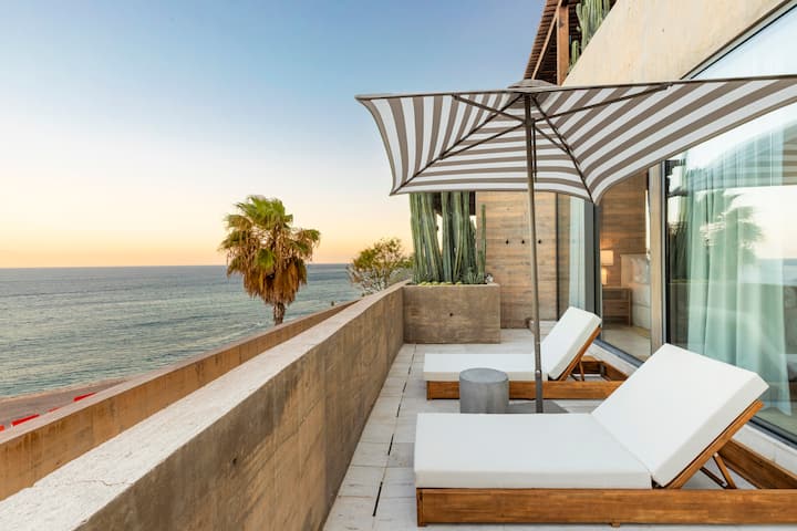 Luxury Condo W/ Hot Tub, Infinity Pool & Gym - San José del Cabo