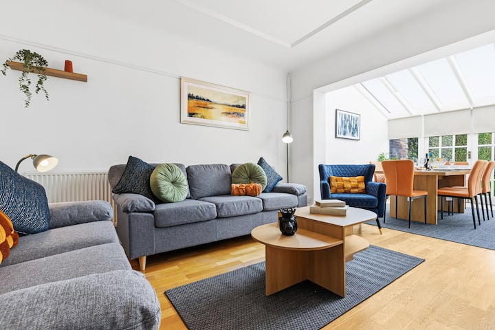 4-br In Chester | Contractors | Long Stays - Chester