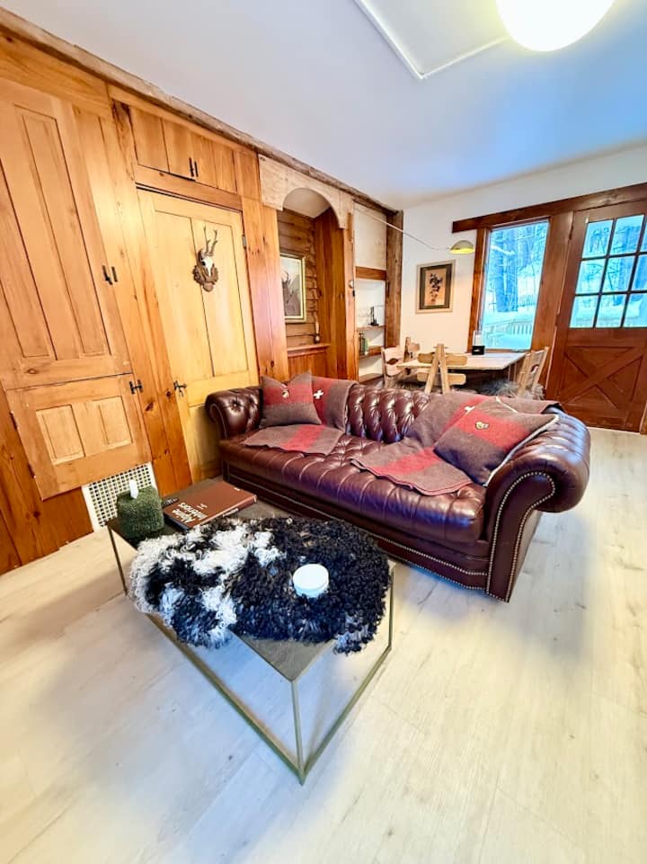 Chalet Arosa - Historic Luxury Retreat On Main St. - Stowe, VT