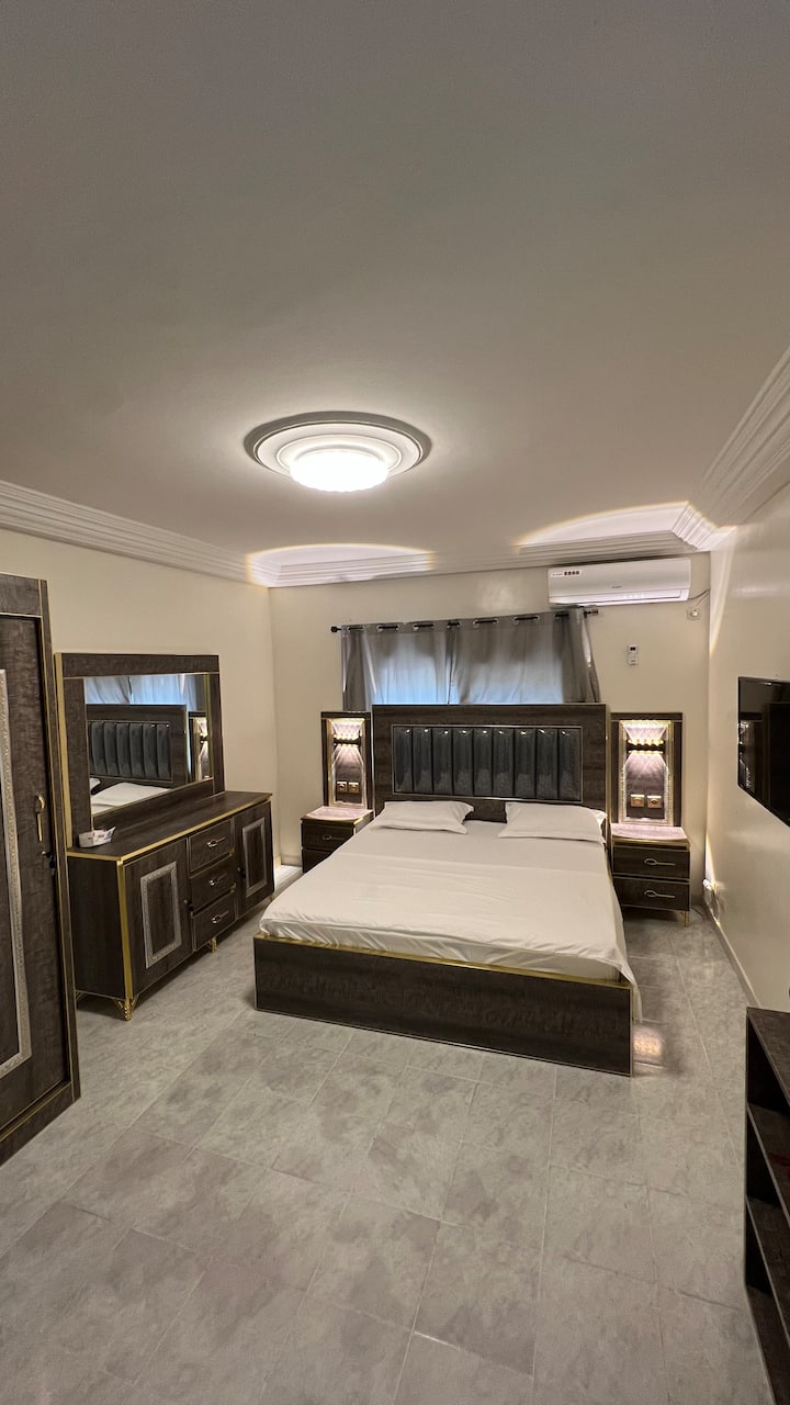 Perfect For Families And Groups - Modern Comfort - Dakar