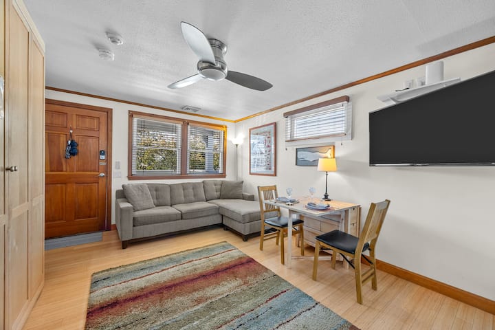 The Studio @ 49 Bradford. Least Expensive Rental - Provincetown, MA