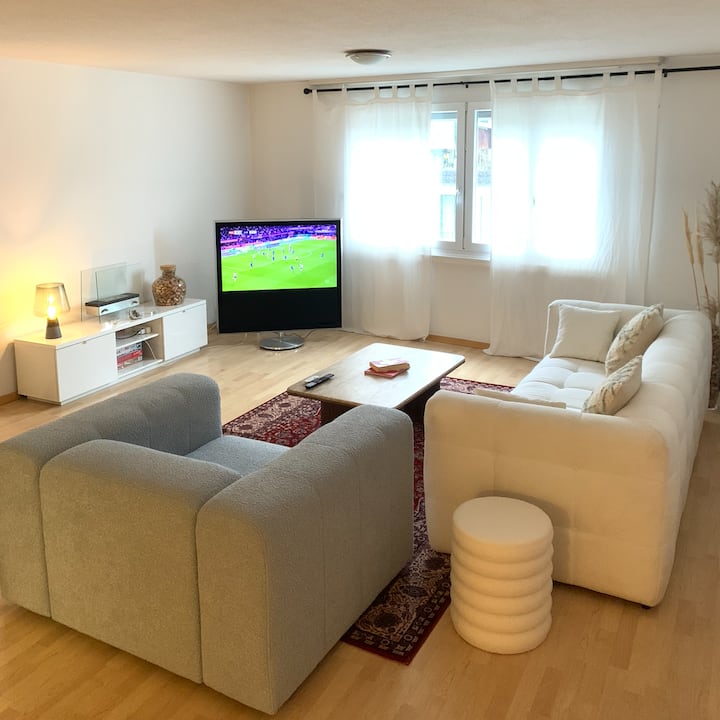 Designer Apartment With Alps View | City Centre - Lucerne