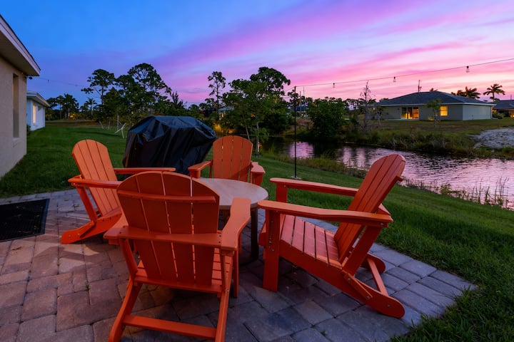 Waterfront Getaway - Fish From Backyard Canal - Cape Coral, FL