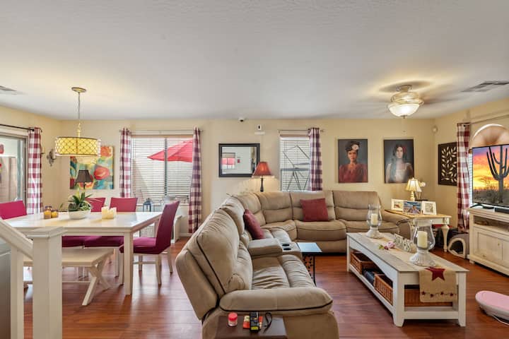 Cozy Desert Oasis Home - Gilbert, AZ