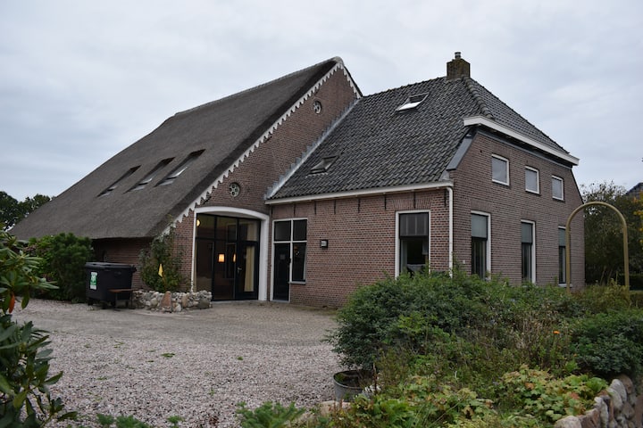 In De Deel Aan De Hoofdstraat 10 Hooghalen - Assen