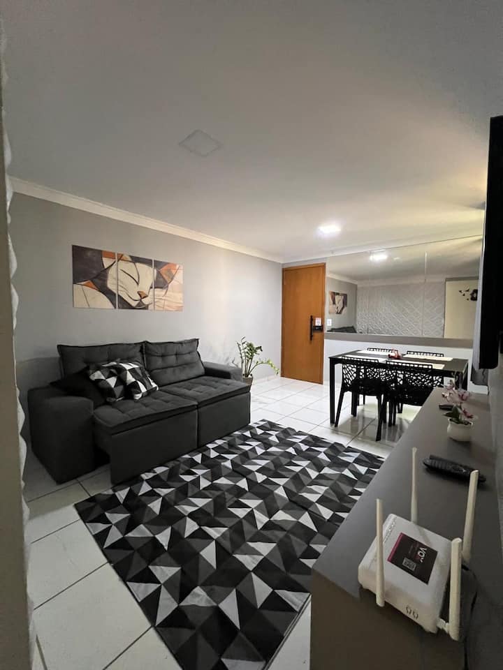 Apto Confortável Com Ar Condicionado - Montes Claros