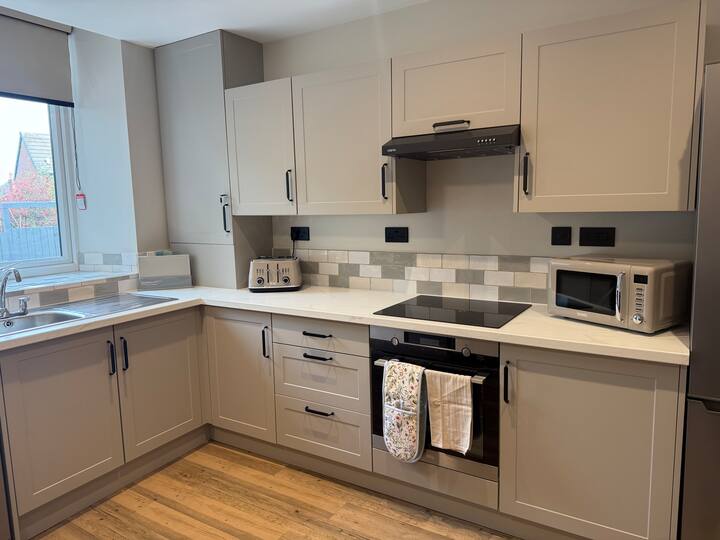 128-130 Crookes - Hathersage