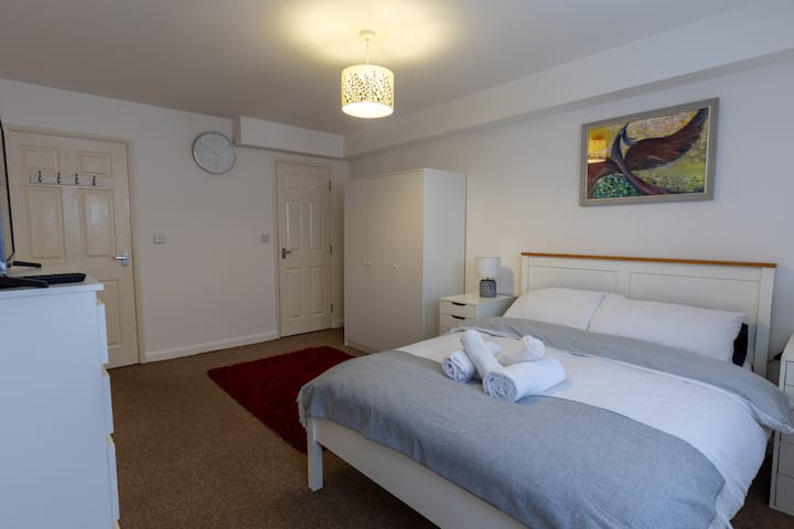 Central Luton Ground Floor Flat For 1-4 Guests - Luton