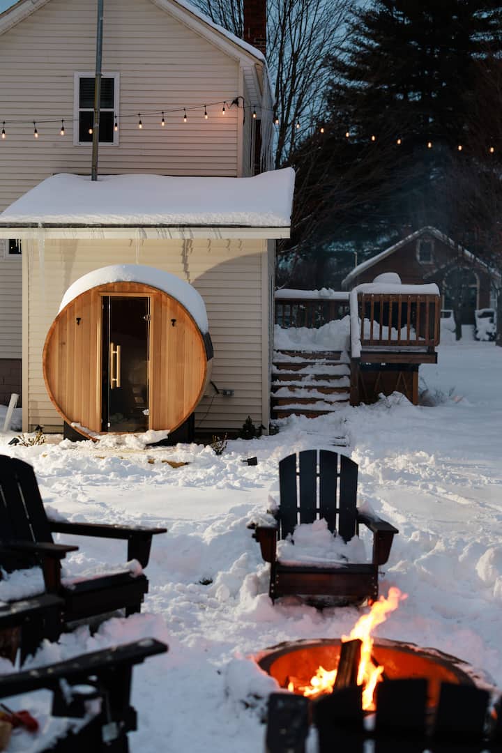 Stroll To Village! Insta-worthy 5 Br Ski Retreat - Ellicottville, NY