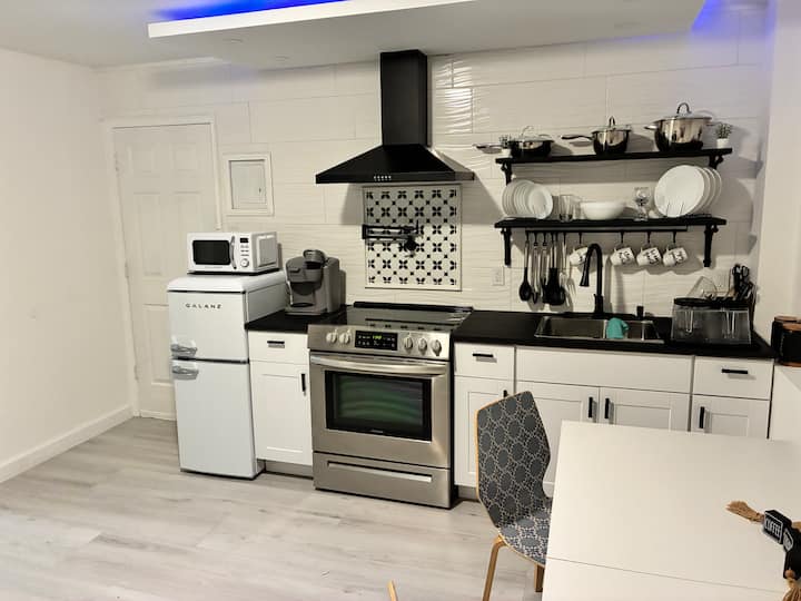 The Cozy Corner - Fredericksburg, VA