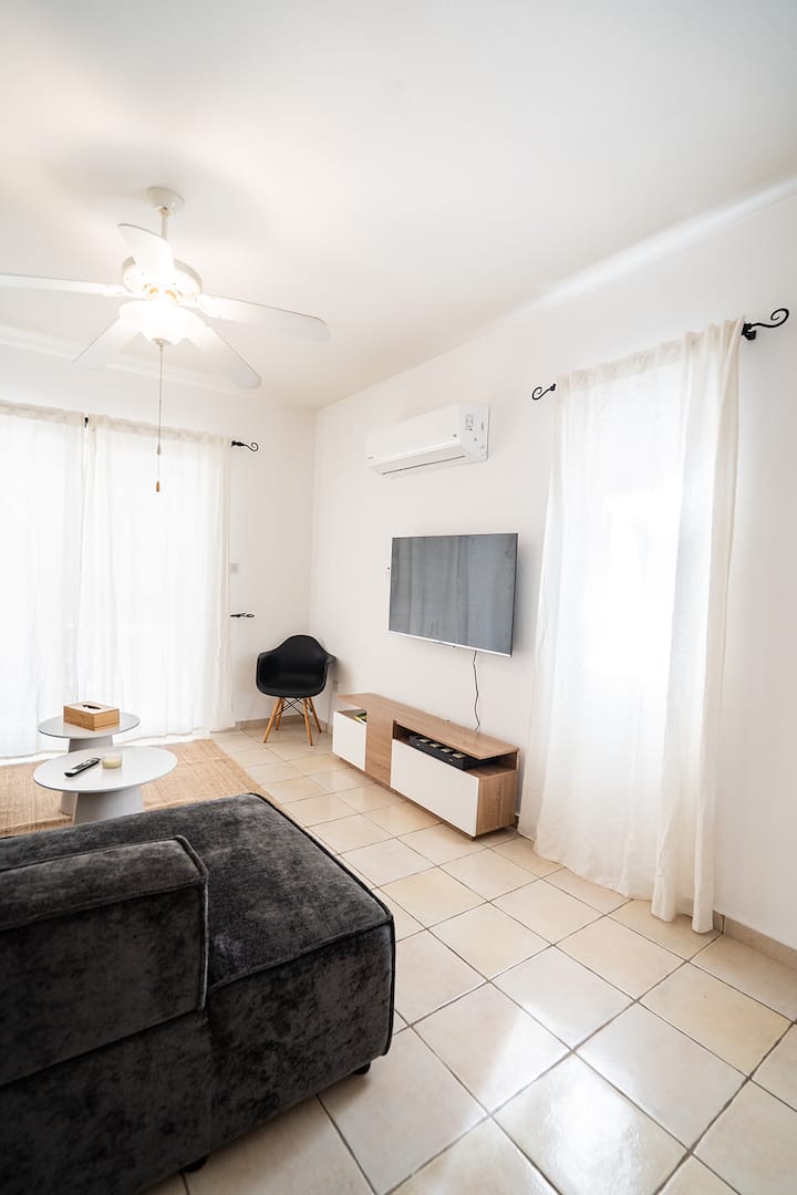 Casa Romy 3 Bedroom Villa Zentral Pafos Mit Pool - Paphos