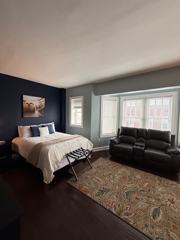 Comfy Cozy Stay Near Mass Ave & Downtown Indy - Kota