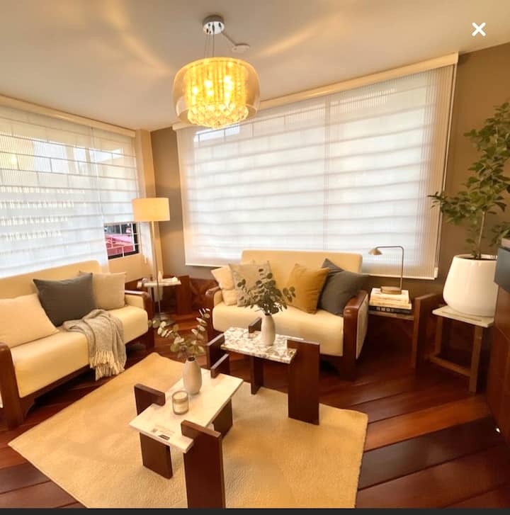 Big Apartment 3 Rooms In Front Of Parquedelasflore - Ambato