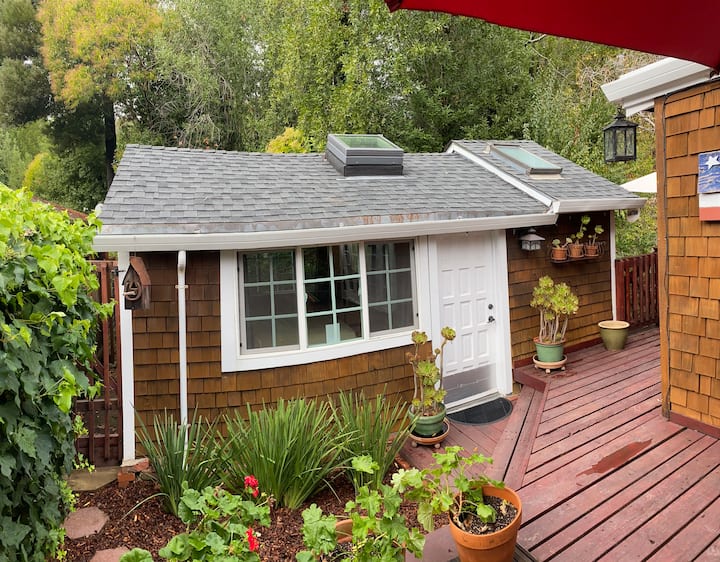 Cute And Cozy Cottage - San Anselmo, CA