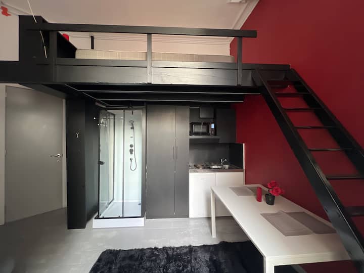 Red Room - Etterbeek