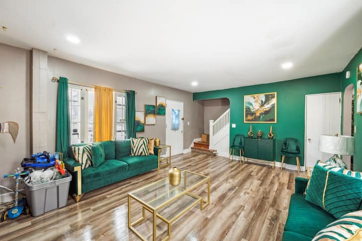 Cozy Three Bedroom Home Near The Beach - Benton Harbor, MI