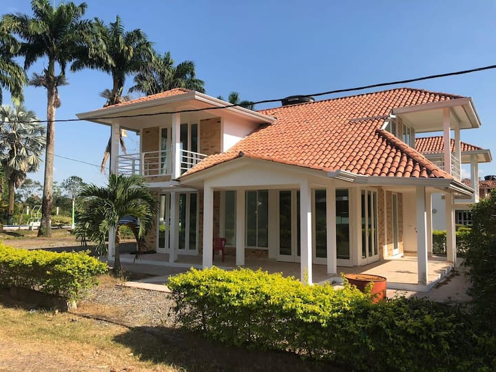 Cabaña Con Piscina Cerca A Restrepo A 5 Minutos - Cumaral