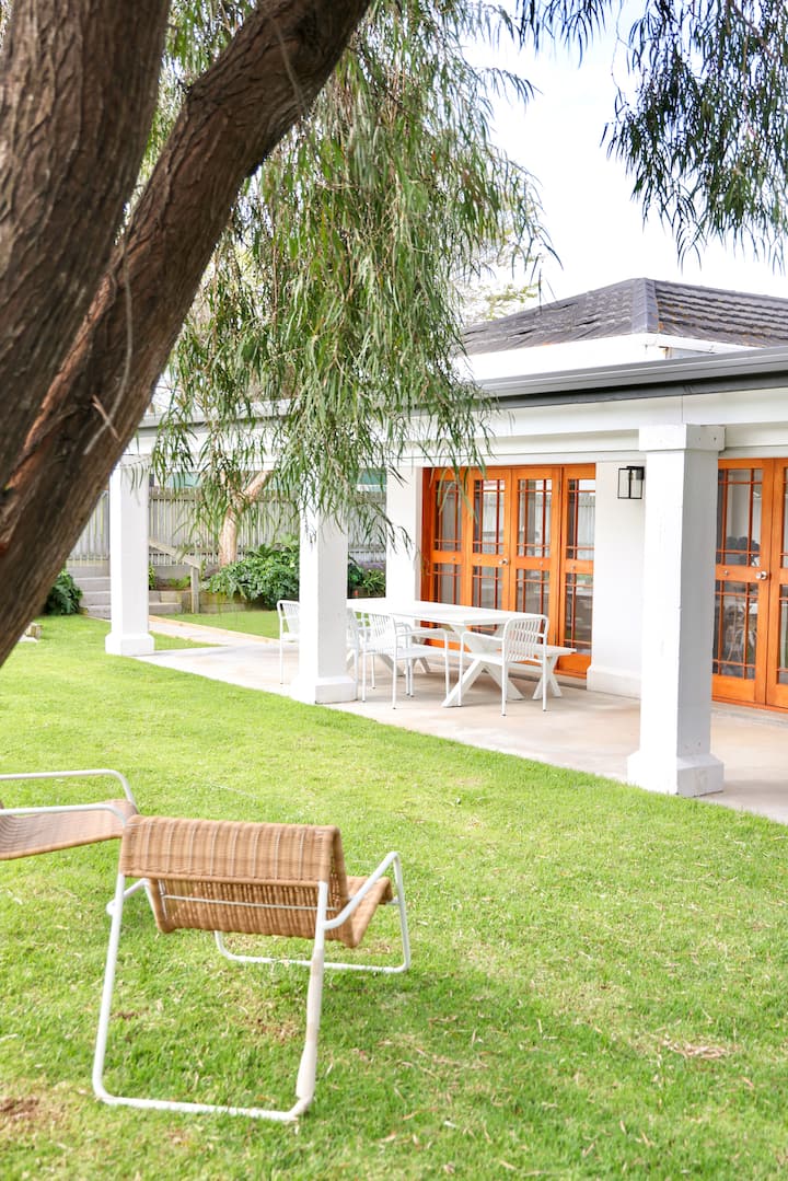 Lower Frome • Colonial Charm In The Heart Of Robe - Robe