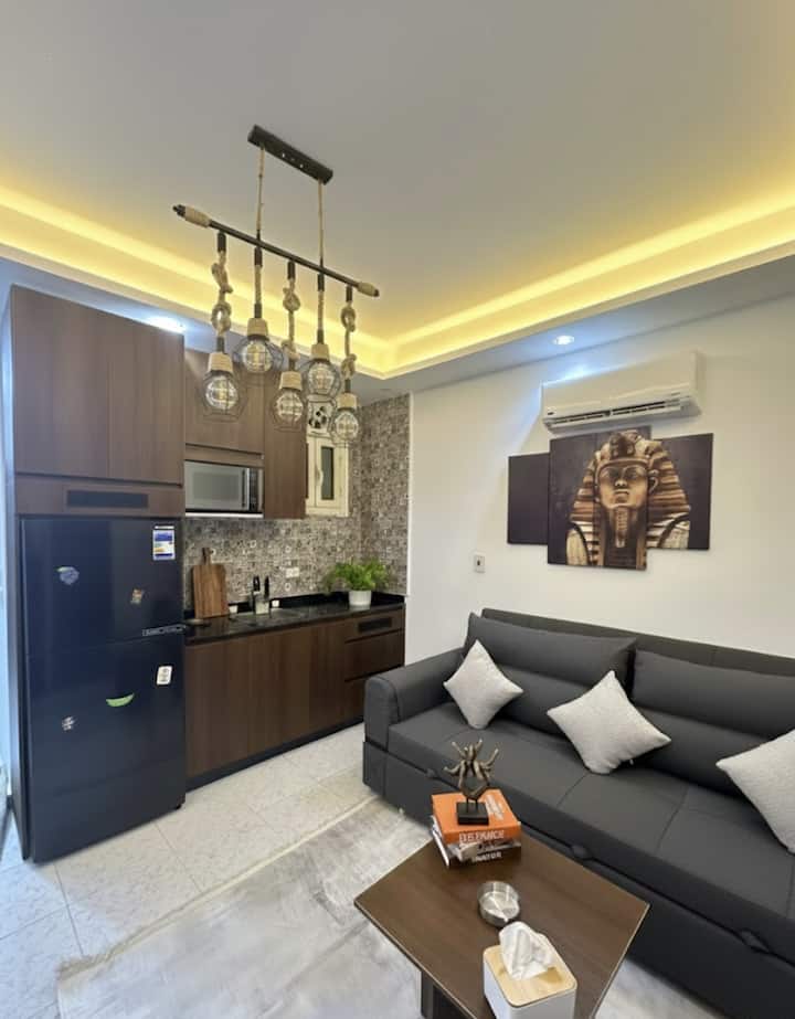 1-br: Pool, Beach*, Central, Museum, Airport, Wifi - Hurghada