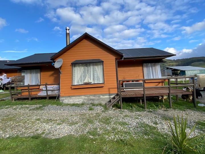Casa Acogedora, 2 Habitaciones Grandes, 2 Baños. - Lebu