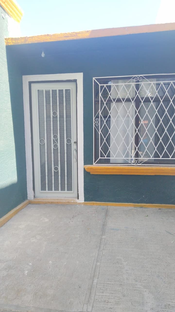 Casa Ideal Con Todo Lo Necesario-zona Norte - Saltillo
