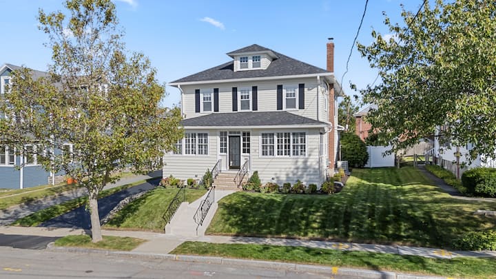 Entire Home In Worcester - Worcester, MA