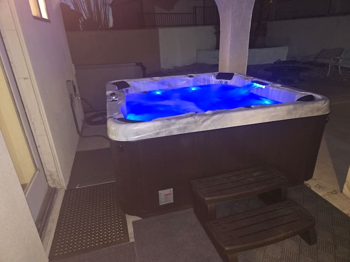 Lake Havasu Fun Family 4 Bed Lake View Hot Tub - Lake Havasu City, AZ