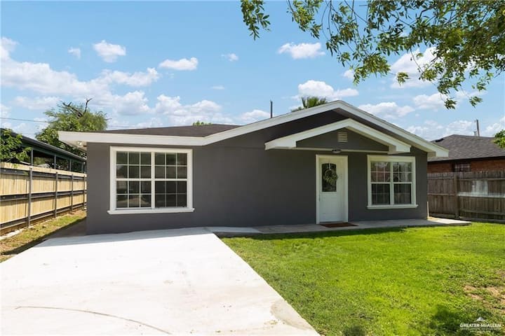 Casa Acogedora. Cozy Family Retreat - Mission, TX