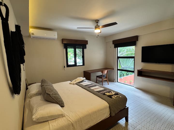 ¡Estudio Moderno Con Alberca, Céntrico En Cozumel! - Cozumel