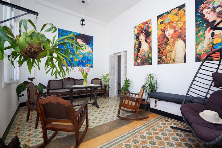 Colonial Art Mansion/top Place/3br+3 Bath/wififree - Cuba